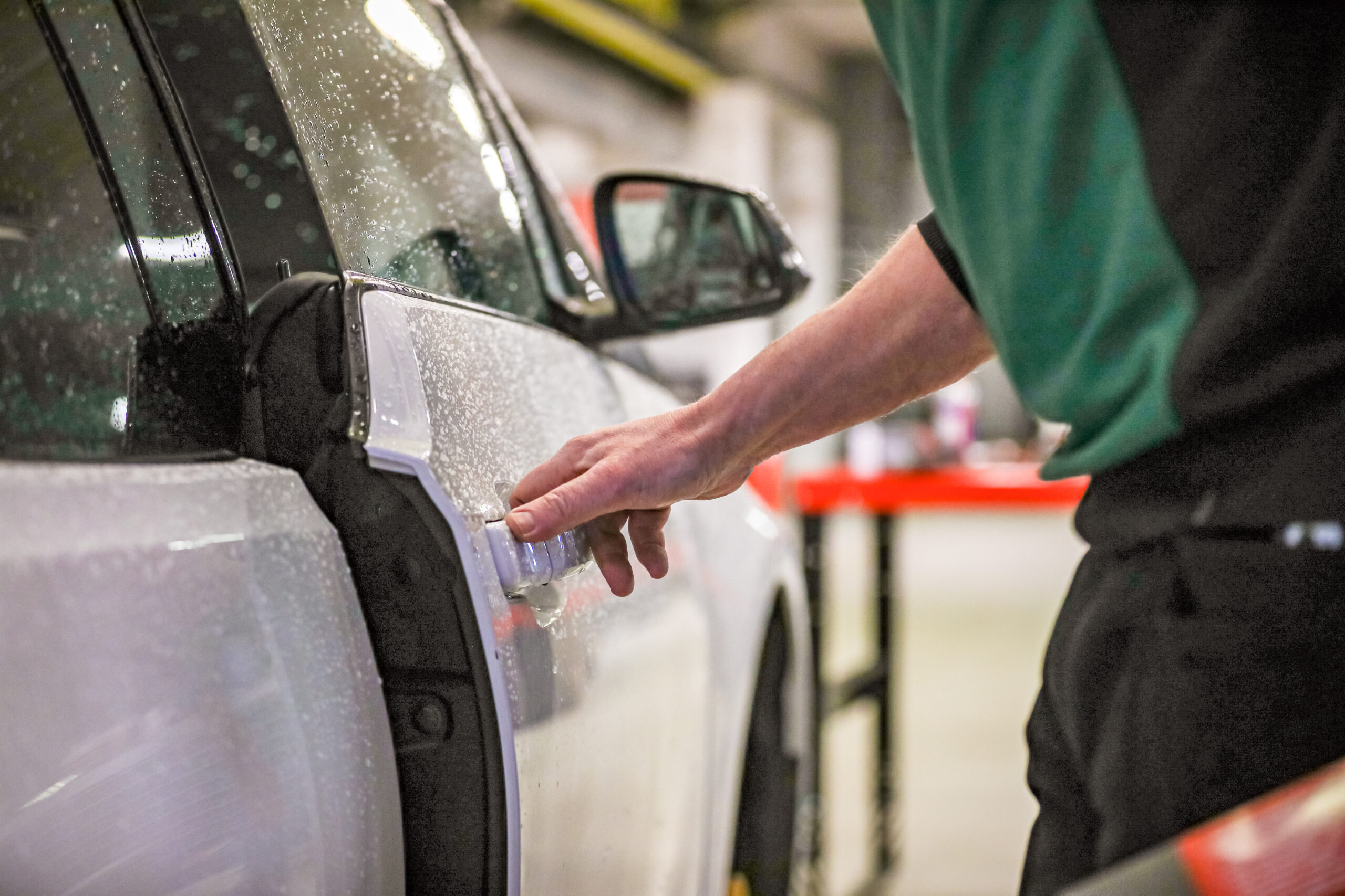 Vi er autorisert for elbil! - Carfix